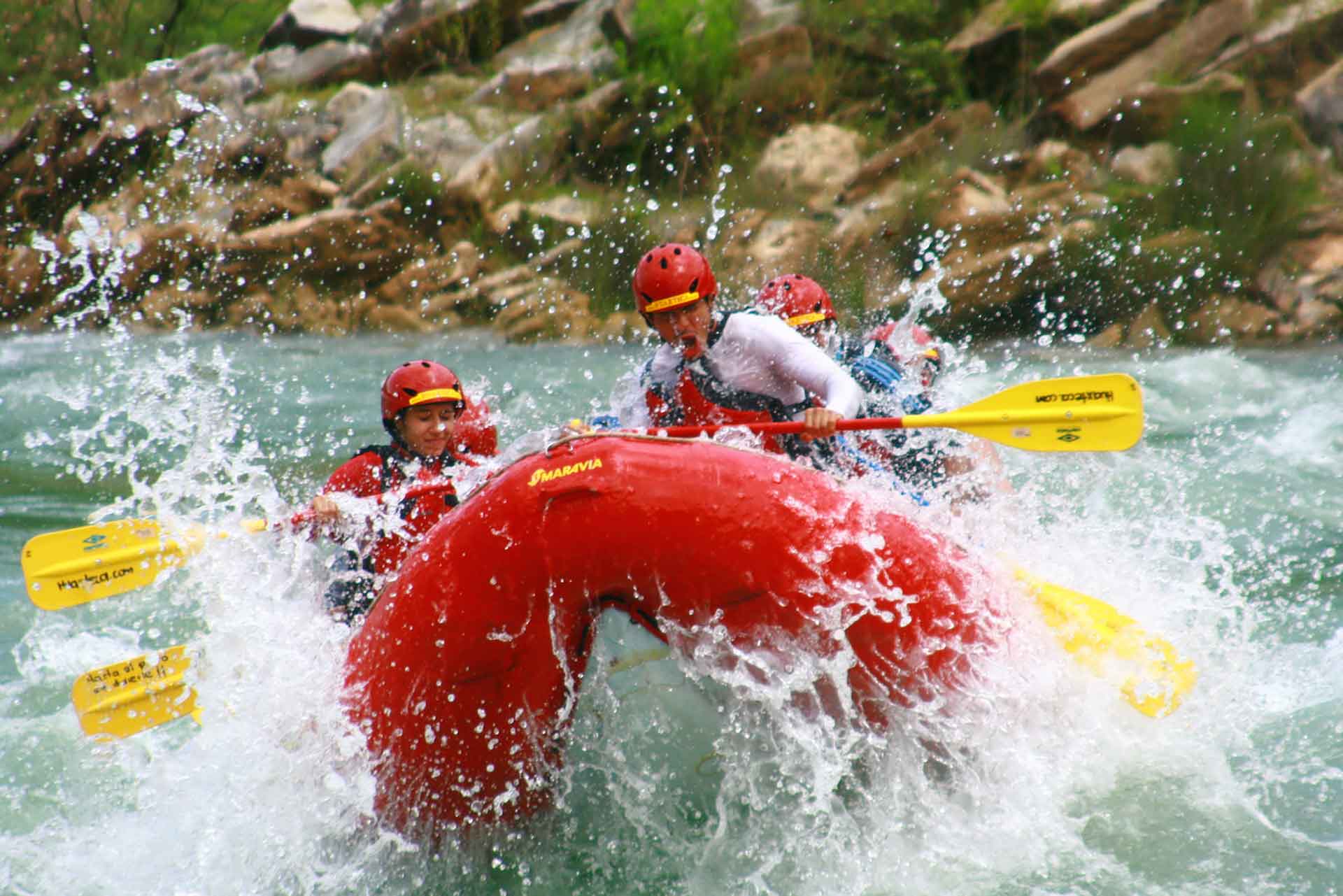 White Water Rafting on Tampaon River