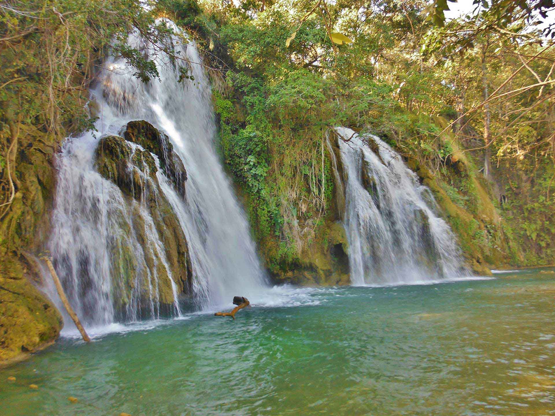 Tour a Tamasopo y Puente de Dios Tour a Tamasopo y Puente de Dios